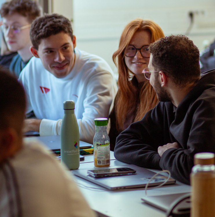Comment s’orienter vers une école du numérique hors Parcoursup ? | Hétic